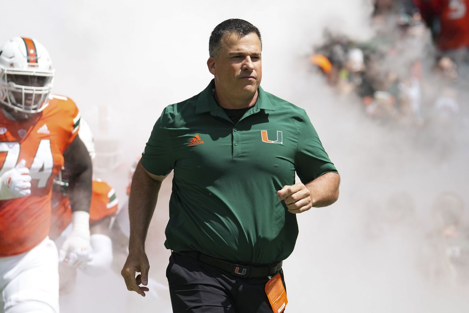 What ethnicity is Mario Cristóbal?