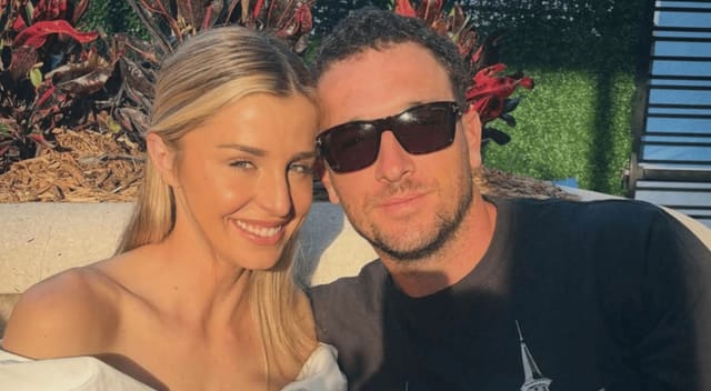 PICTURE: Alex Bregman & wife Reagan Elizabeth enjoy quality time ...