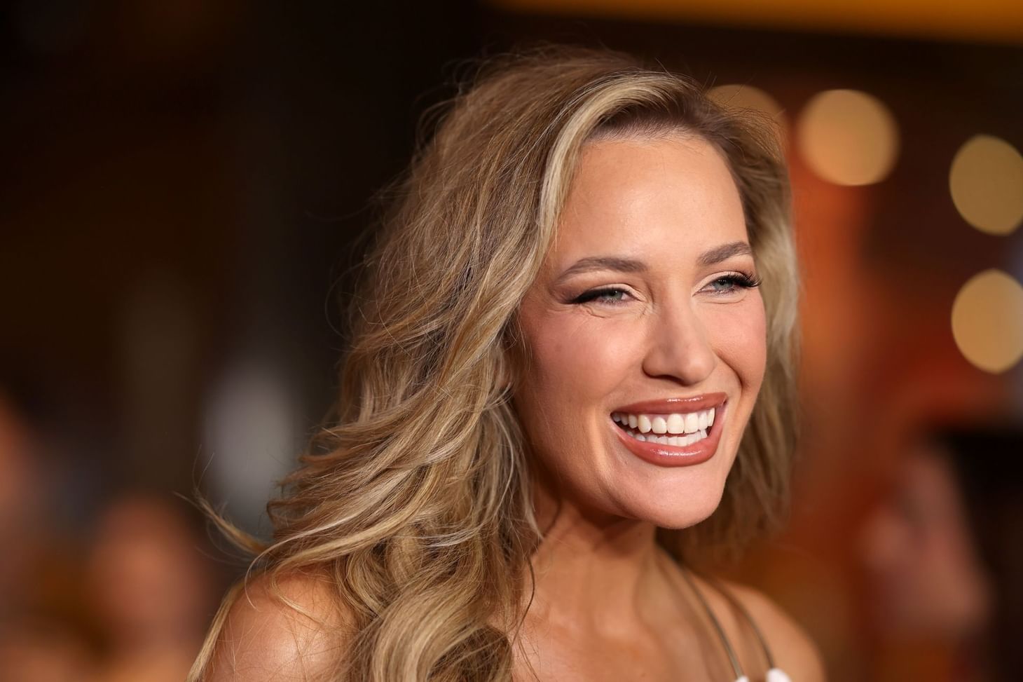 Paige Spiranac: Paige Spiranac poses for golf accessories brand to ...