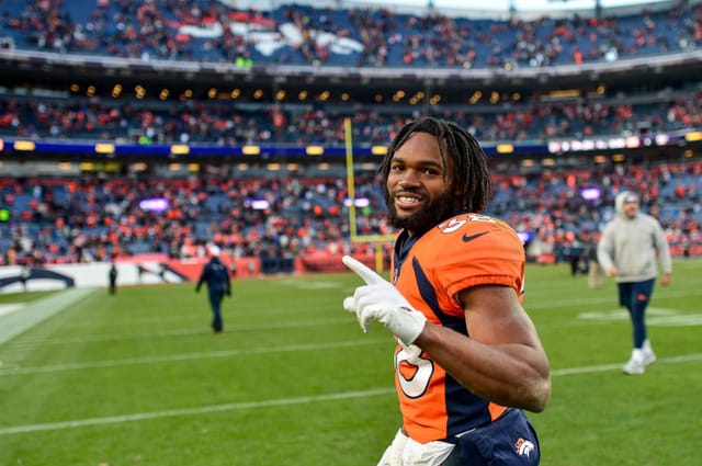 Jaleel McLaughlin waiver wire fantasy outlook: Is Broncos RB a good ...
