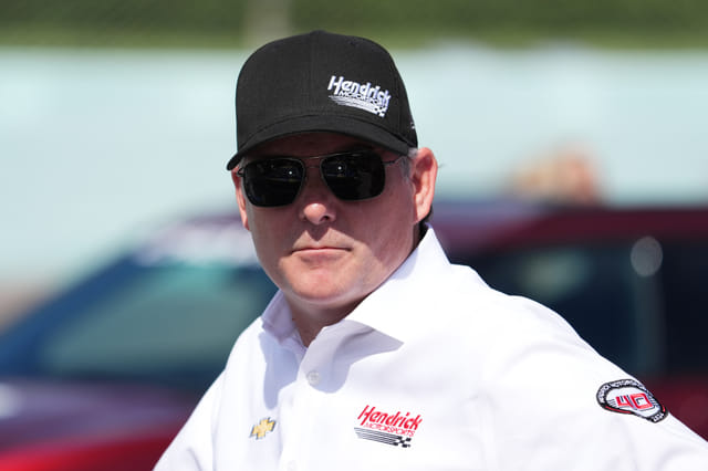 How many years has Jeff Gordon dedicated to racing? All you need to know