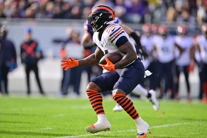 Is D'Andre Swift playing today vs 49ers? Bears RB's injury status ...