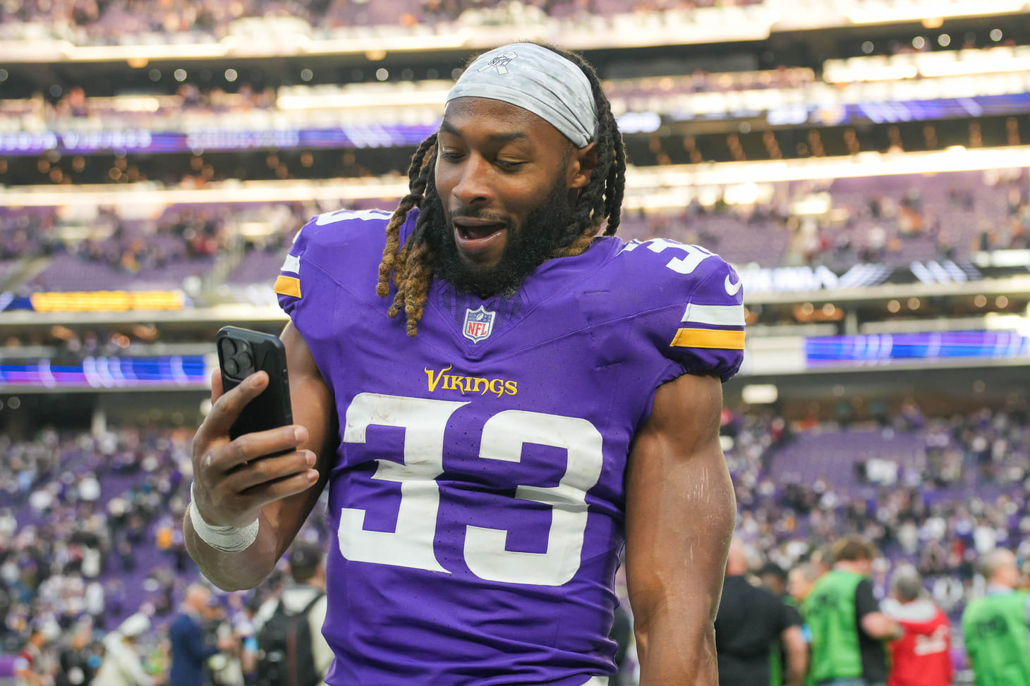 Is Aaron Jones playing tonight? Exploring Vikings RB's status for Week ...