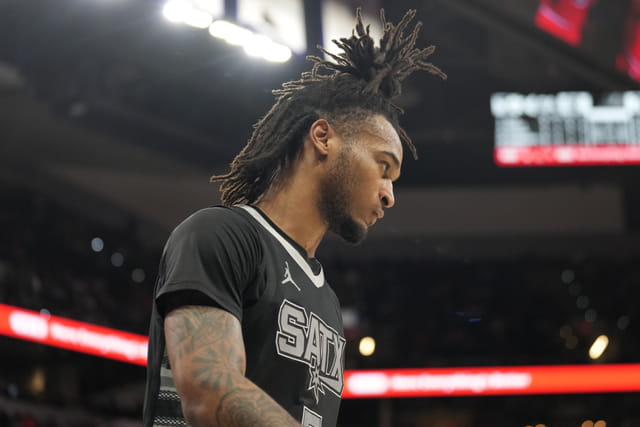 Stephon Castle Stats Tonight: How did Spurs rookie fare against ...