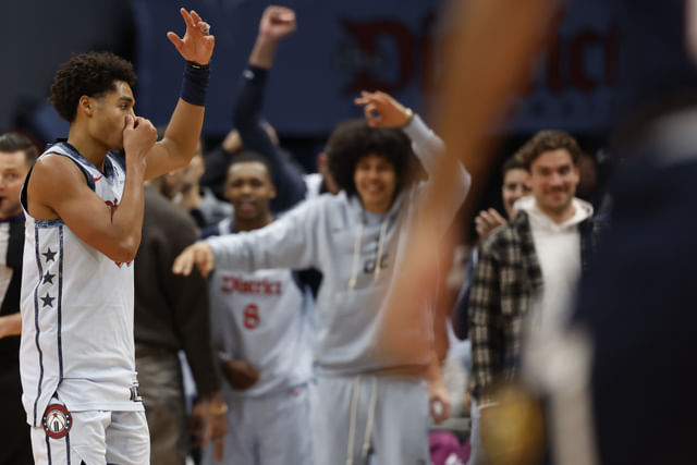 "Ja 12 is gonna shut this clown down": Fans react to Jordan Poole ...