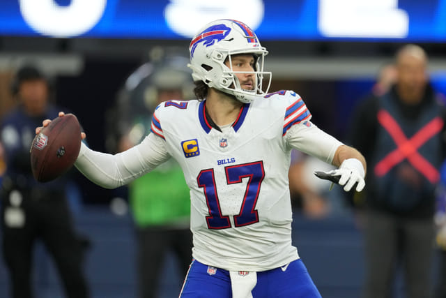 Former Super Bowl champ sounds alarm for Josh Allen amid failing defense
