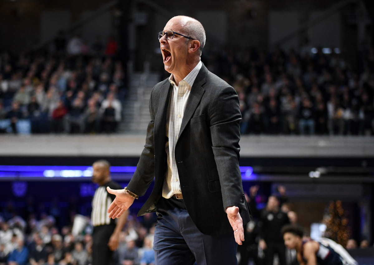 Dan Hurley shows up to watch Duke signee Cameron Boozer’s matchup vs 4 ...