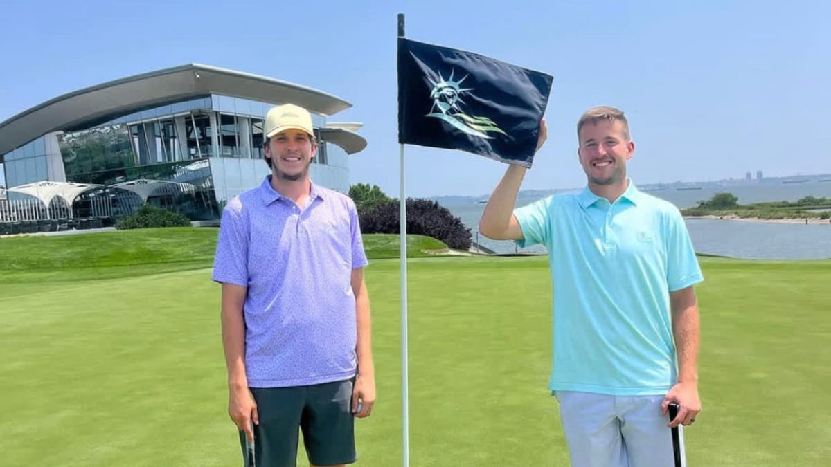 Austin Reaves' brother drops 3-word reaction after Lakers guard opens ...