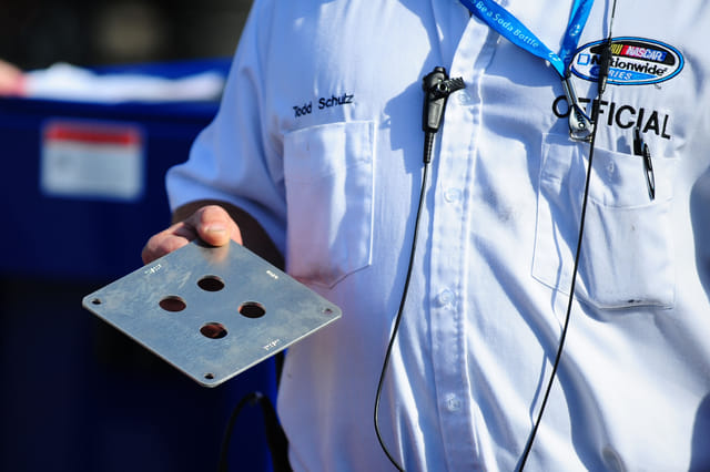 Why do NASCAR drivers use restrictor plates on certain tracks? All you ...