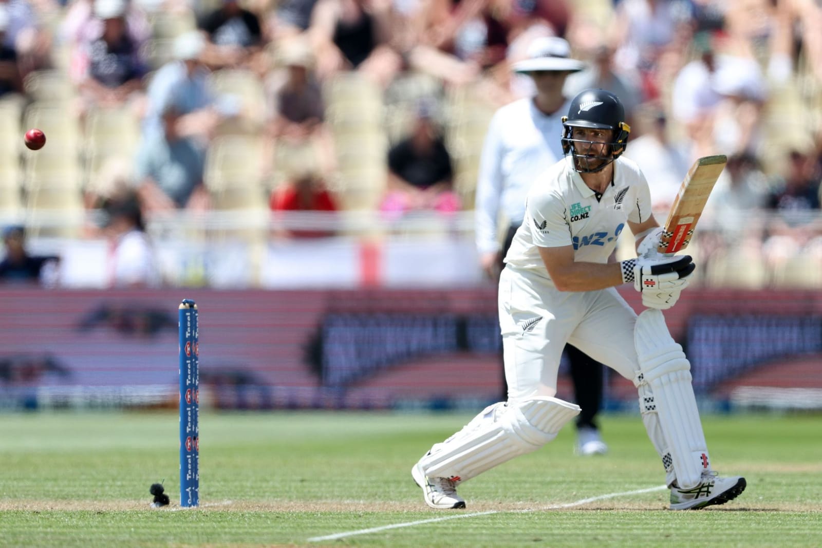 [Watch] Kane Williamson in frustration after unfortunate played on ...