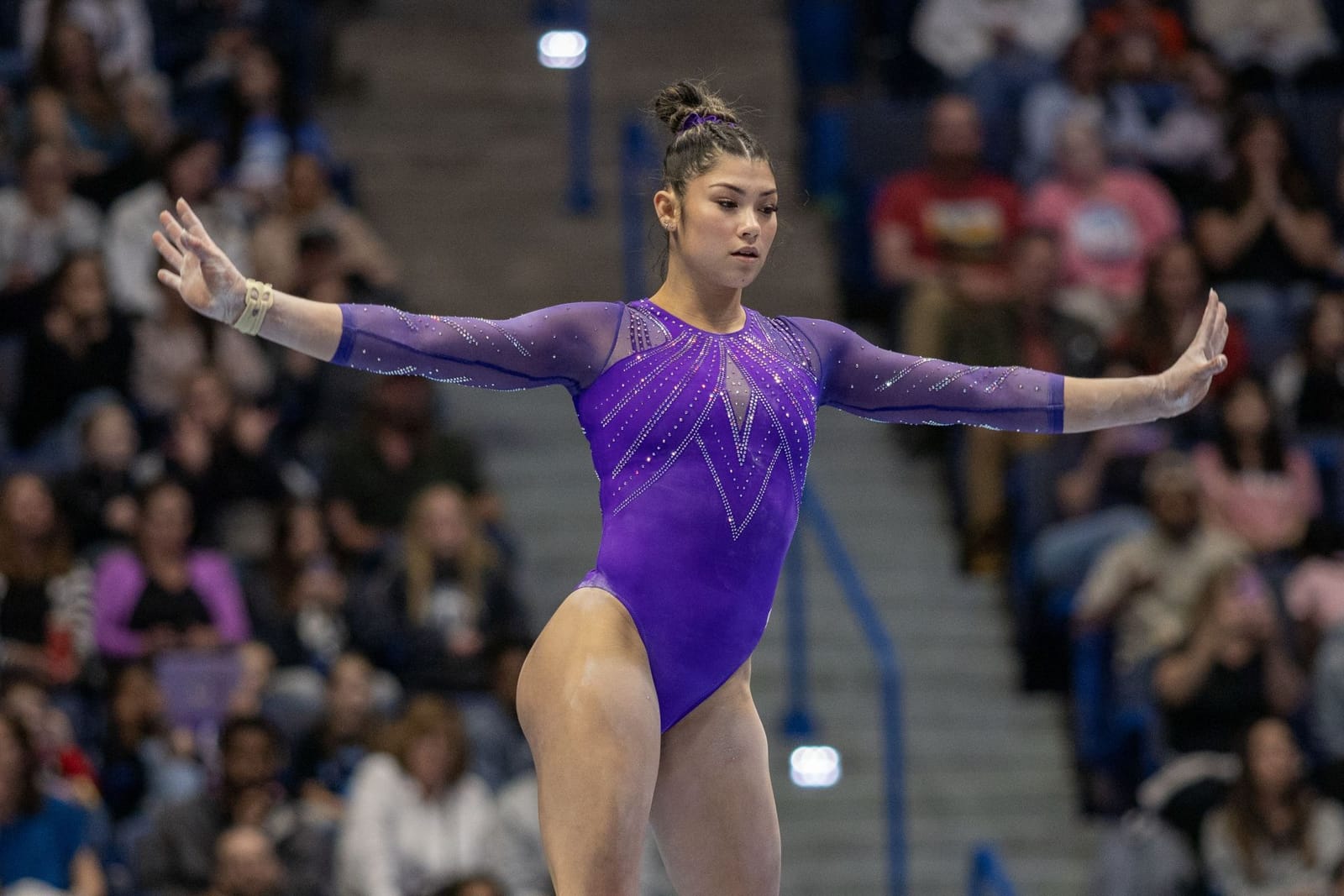 Kayla DiCello executes uneven bars routine months after returning to ...