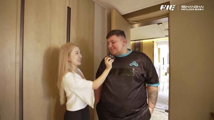 HeavyGod's CS2 settings (2024): Crosshair, configuration, sensitivity, and more