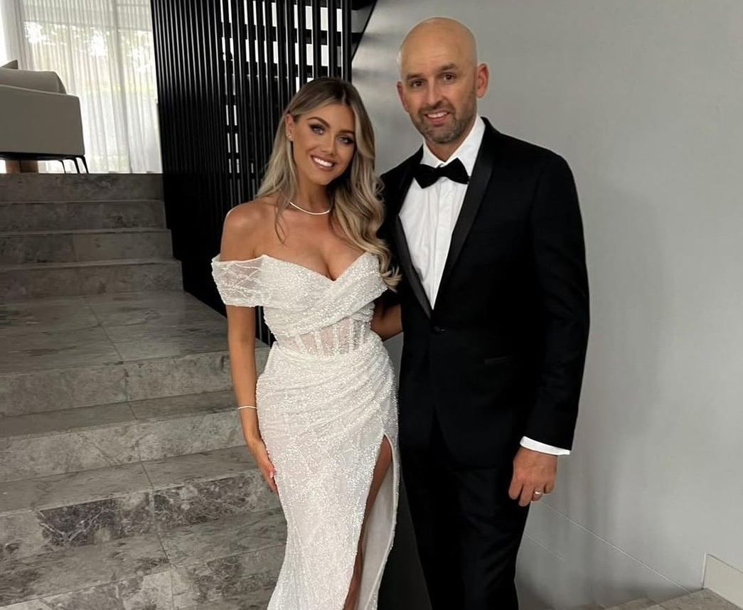 Who is Nathan Lyon's wife, Emma McCarthy?