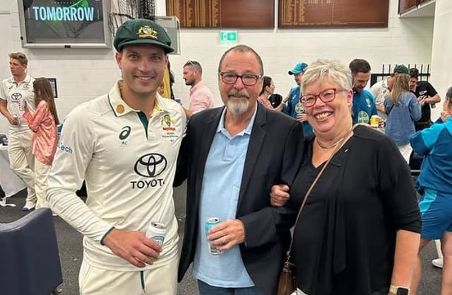 Alex Carey Family - Father, Mother, Siblings, Wife, Kids