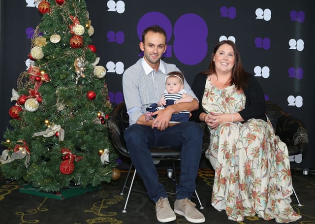 Nathan Lyon Family - Father, Mother, Siblings, Wife, Kids