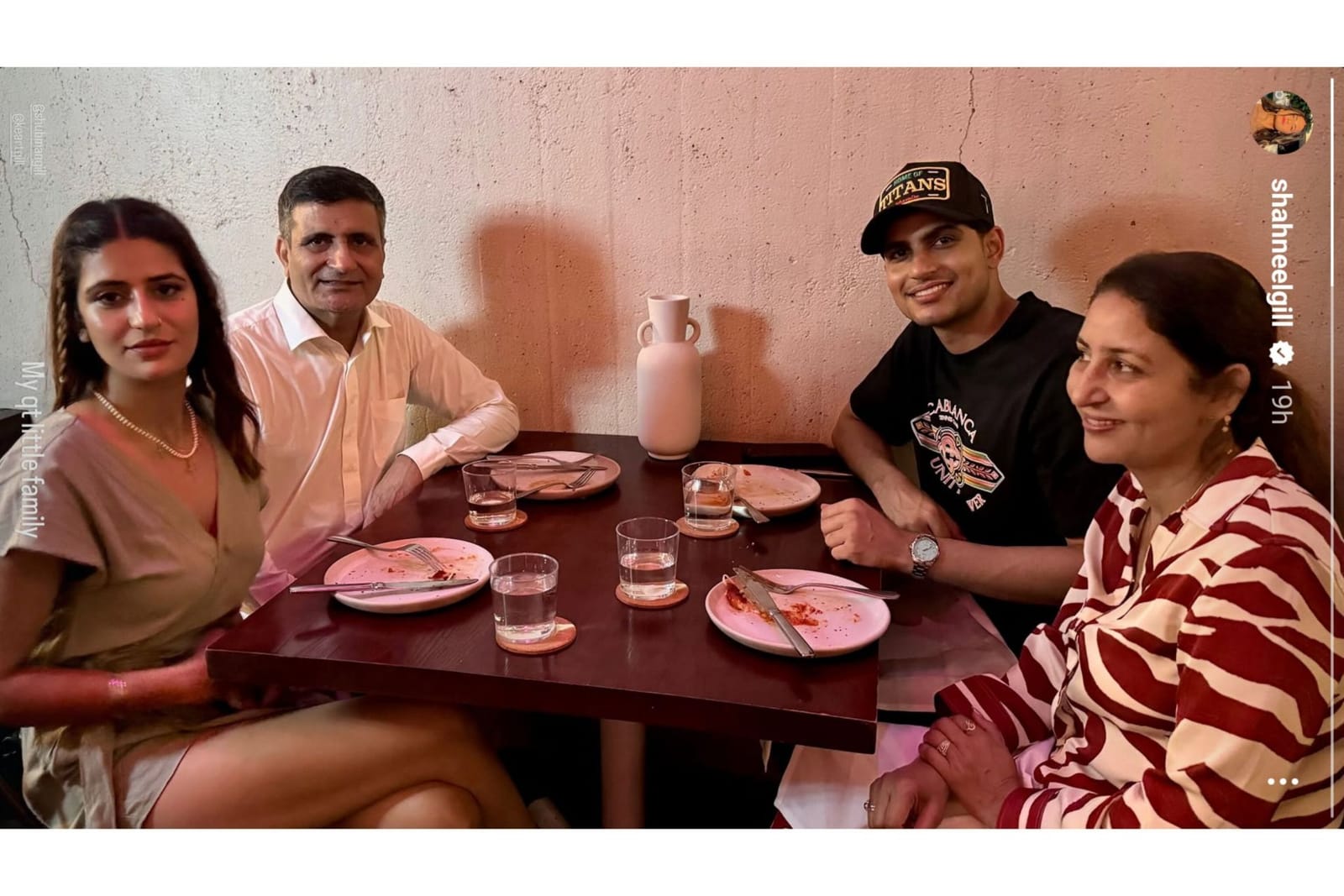 [In Picture] Shubman Gill dines with family after Day 1 of BGT 2024-25 ...