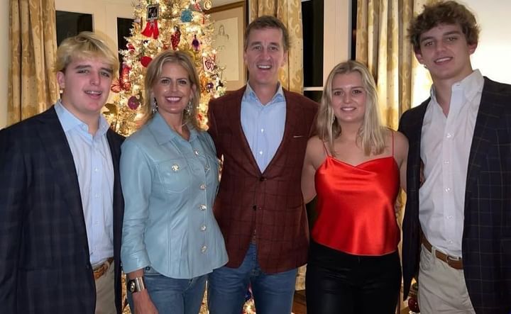 Who are Arch Manning's Parents? Meet Cooper Manning and Ellen ...