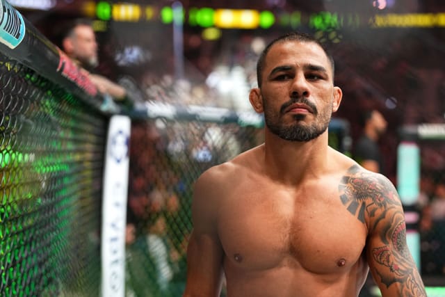 Alexandre Pantoja gets called out by former two division champion ...