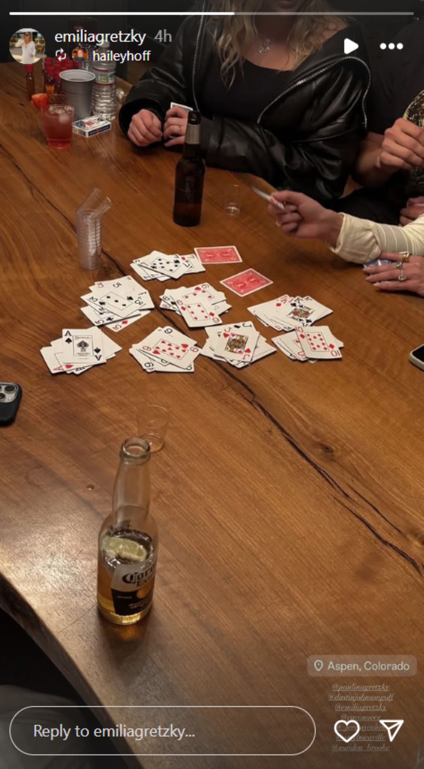 Wayne Gretzky's daughter Emma celebrates holiday in snowy Aspen ...