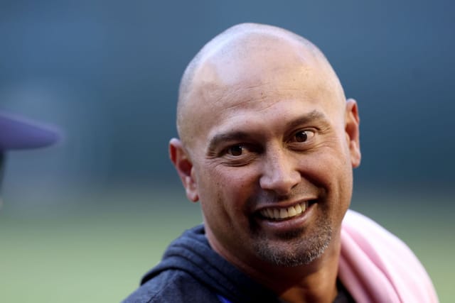 Phillies legend Shane Victorino reacts to Max Holloway's wife Alessa ...
