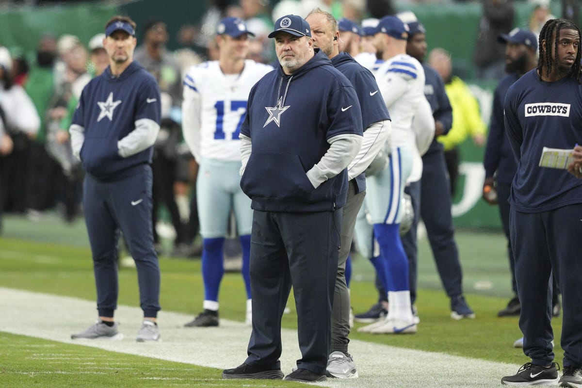 Cowboys GM Jerry Jones takes opposite stance as Michael Irvin makes feelings clear on Mike McCarthy