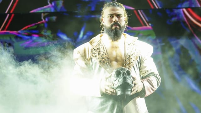 Andrade shows off impressive body transformation ahead of WWE RAW