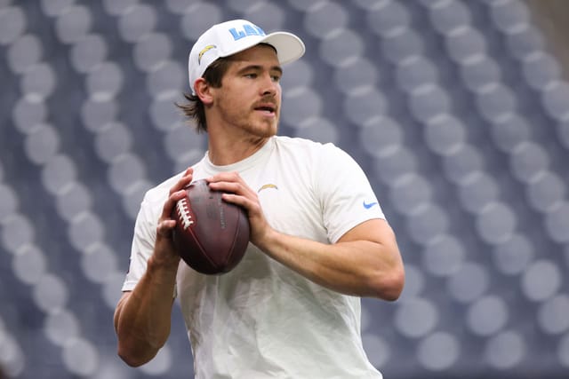 NFL fans brutally roast Justin Herbert as Chargers QB throws 4 ...