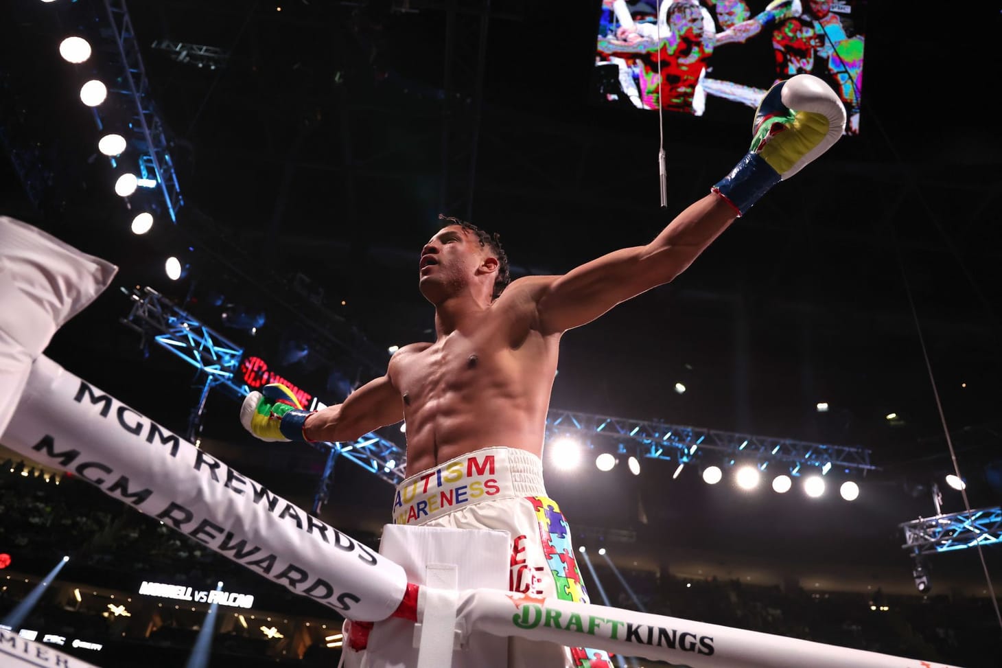 What is David Morrell Jr.'s boxing record?