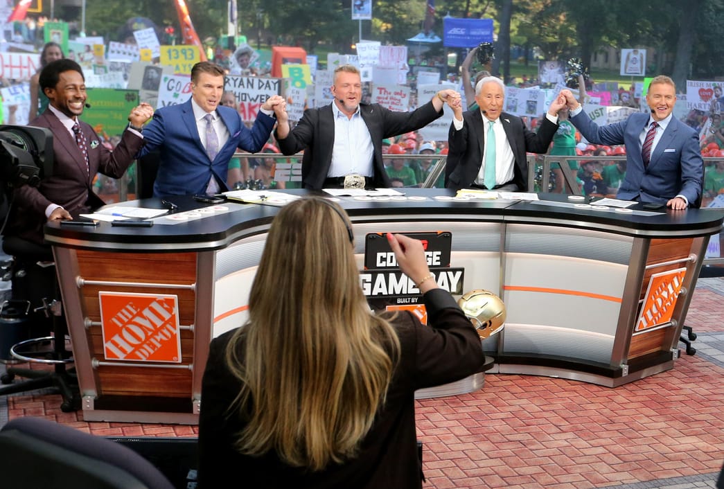 Rece Davis, Seth Greenberg, and more ESPN College GameDay host to ...