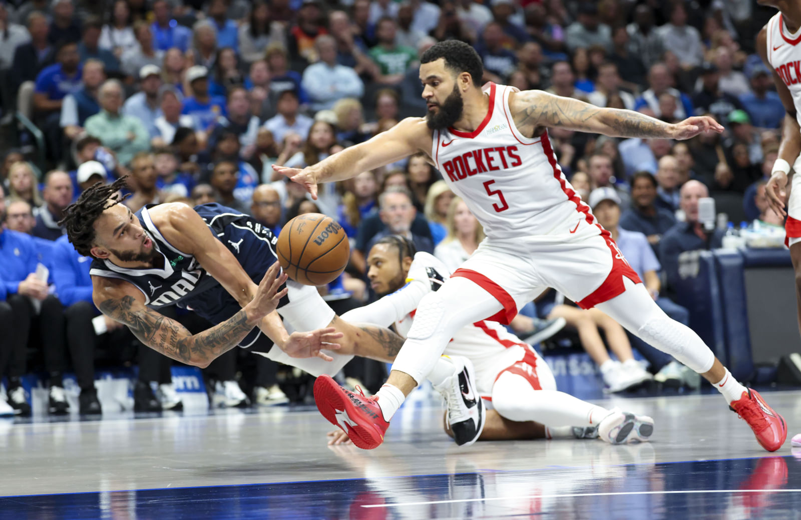 Dallas Mavericks vs Houston Rockets Predicted Starting Lineups and ...