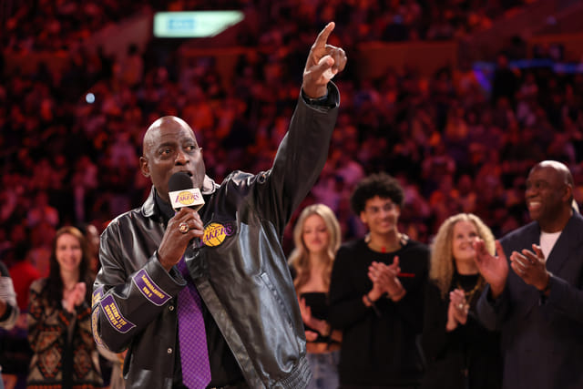 Lakers fans fume at Michael Cooper's faulty fan jerseys marring #21 ...