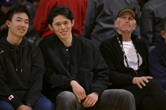 "Roki Sasaki has zero rizz", "Dude is so awkward" - Fans react to ...