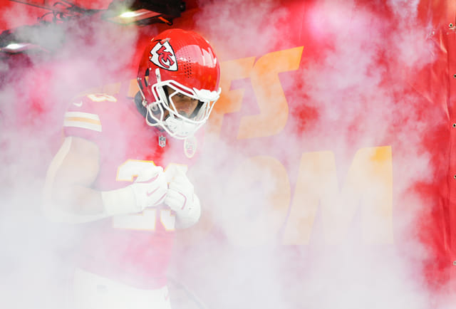 "Take all that ref talk & kick rocks" - $19,000,000 Chiefs star fires ...