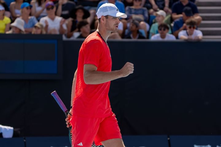 Australian Open 2025: Hubert Hurkacz vs Miomir Kecmanovic preview, head-to-head, prediction ...
