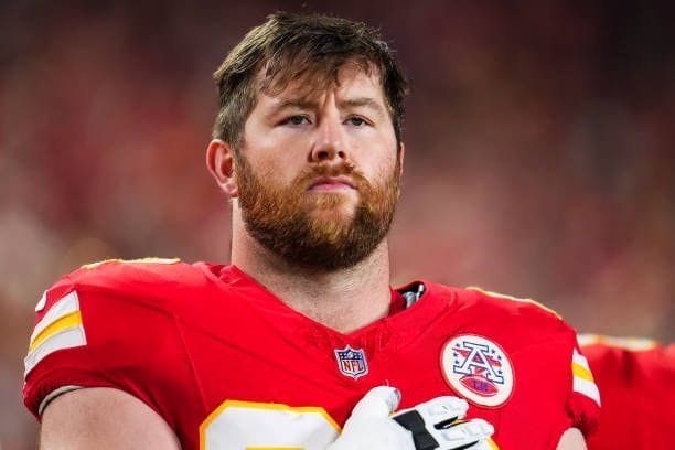 Joe Thuney Contract Breakdown, Salary Cap Details, Bonuses, Terms & More