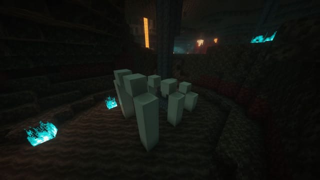 How to find fossils in Minecraft