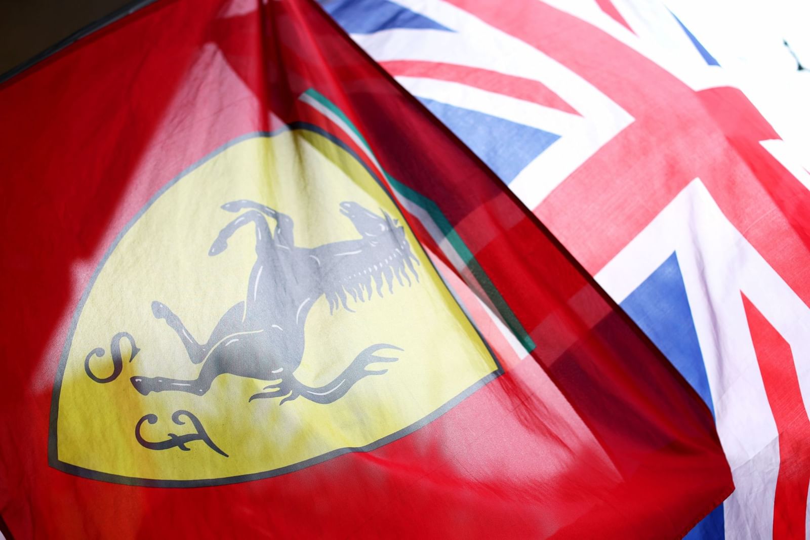 Lando Norris drops 1-word reaction on Lewis Hamilton's first post at Ferrari headquarters