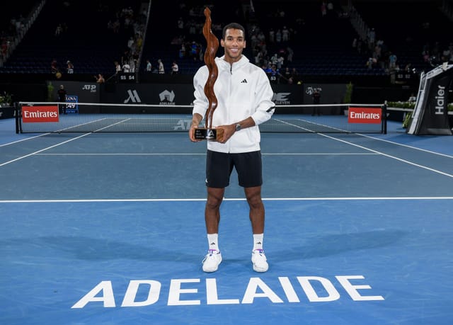 Australian Open 2025 Day 2: Men's singles predictions ft. Stefanos Tsitsipas vs Alex Michelsen ...