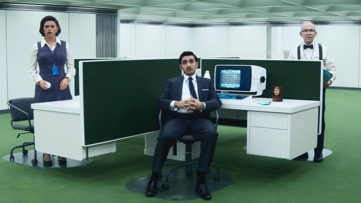 "What an insane opening" - Fans are obsessed with the epic opening of ...