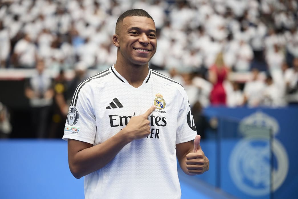 PSG superstar Achraf Hakimi comments on Kylian Mbappe scoring for Real ...