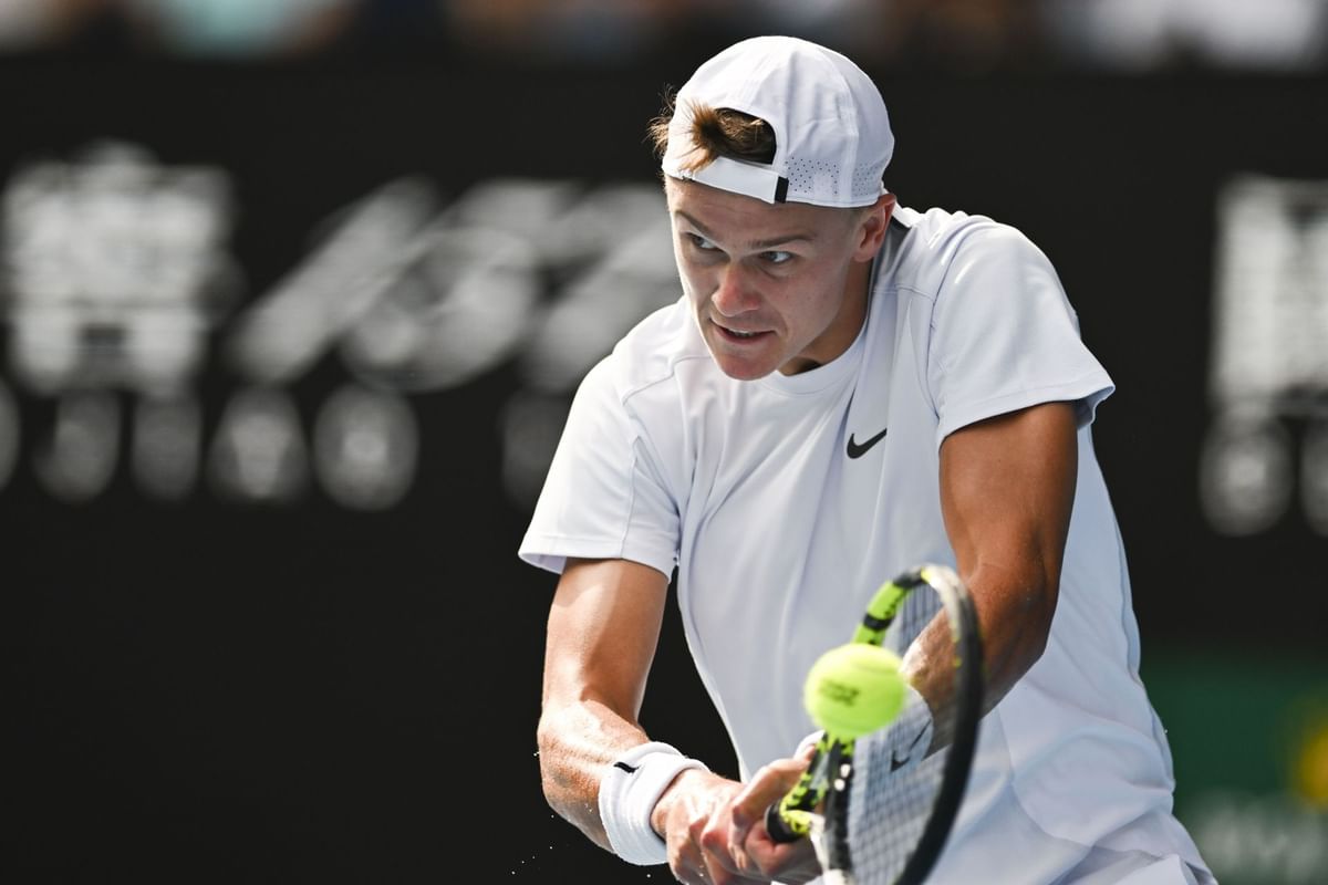 What happened in Jannik Sinner and Holger Rune's dramatic Australian Open match? Dizziness ...