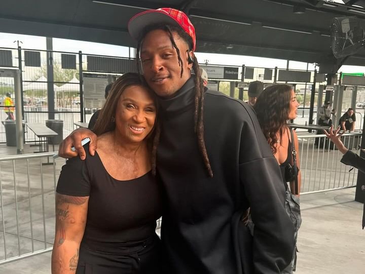 Who are DeAndre Hopkins Parents?