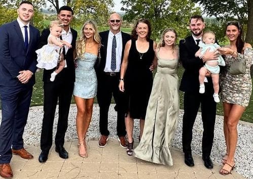 Who is Johnny Davis's girlfriend, Jessica Bruchs?