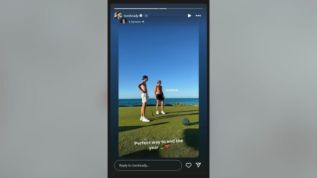 Tom Brady shows off ripped physique during final golf game of the year