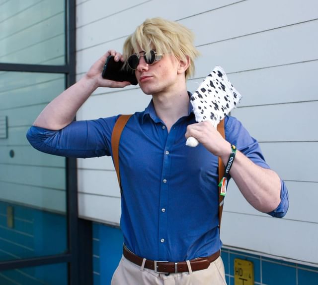 Latest viral Jujutsu Kaisen cosplay is "just a picture of actual Nanami ...