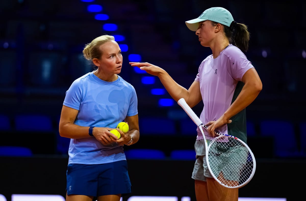 "Iga Swiatek is in the same situation as Elena Rybakina" - Fans aghast ...