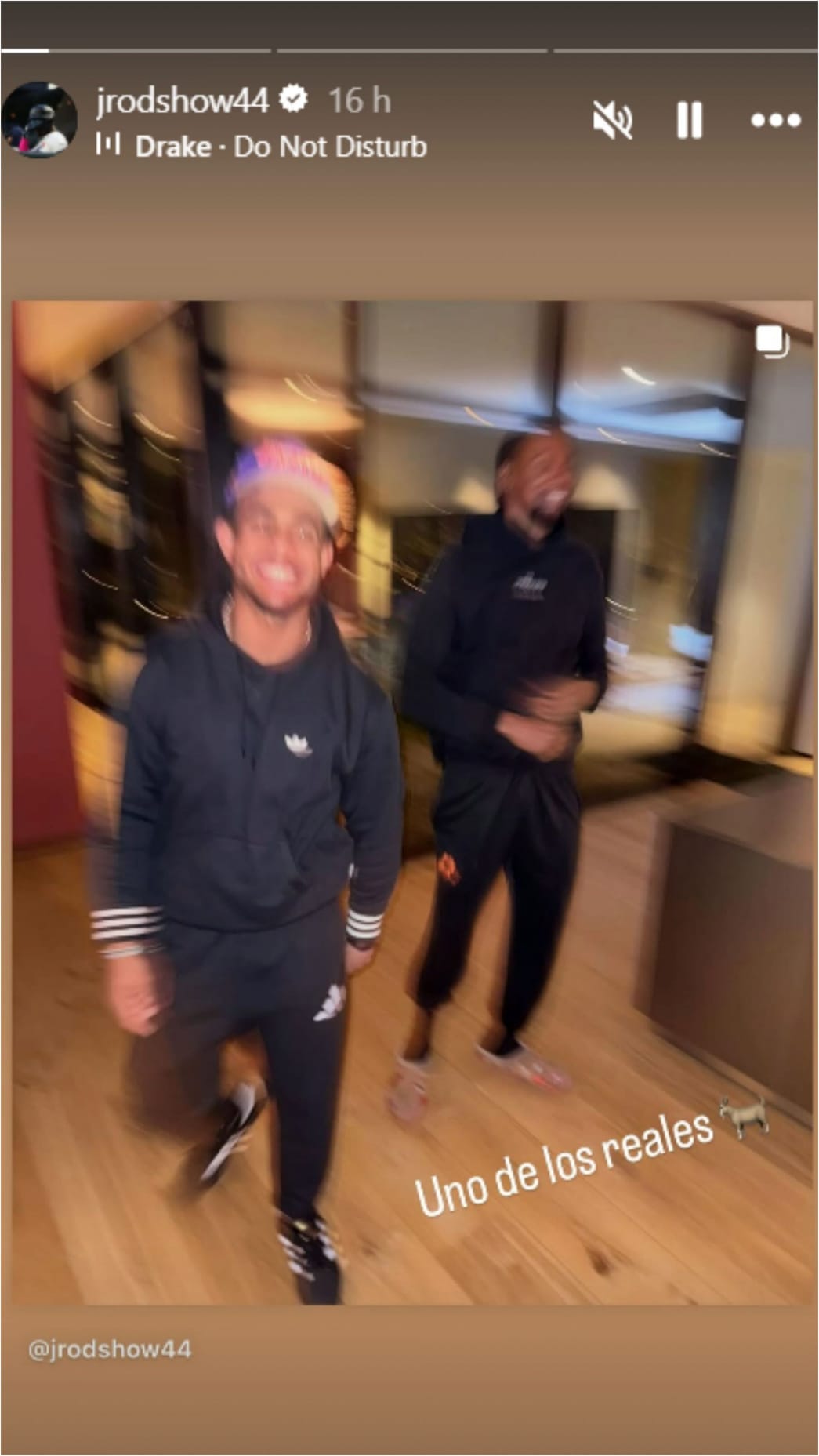 Julio Rodriguez 'kicking in the desert' with Kevin Durant gets 2-word ...