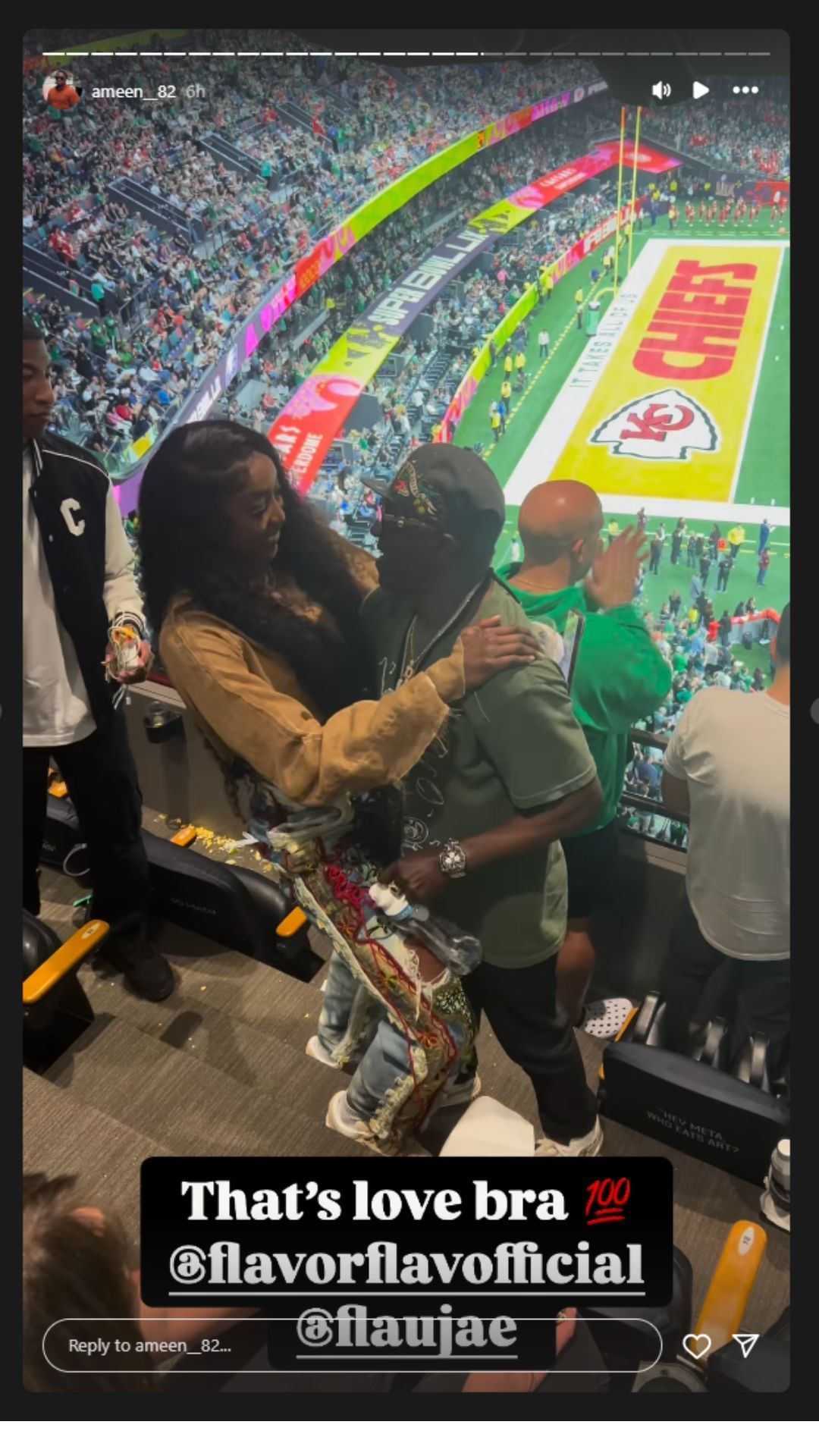 Flau'Jae Johnson's stepdad Ameen Brooks drops 3-word reaction as she cheers for Eagles with ...