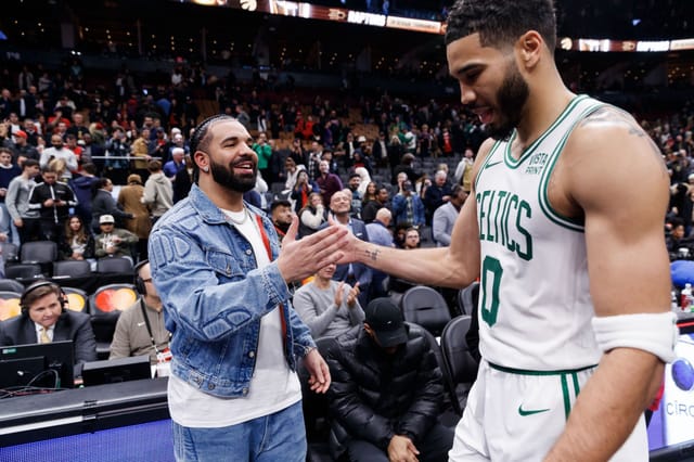 Jayson Tatum reacts to Drake rocking his father Justin Tatum's ...