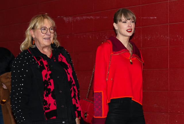 PICS: Travis Kelce's mom Donna adorns customized 'Mama Kelce' outfit ...